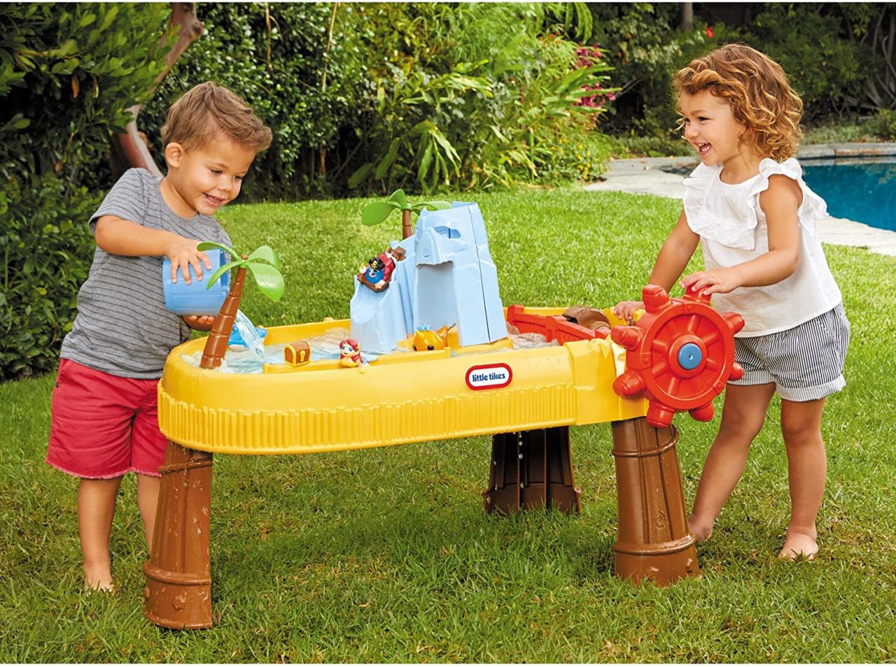 Best Water Tables for Toddlers - New Parent Advice